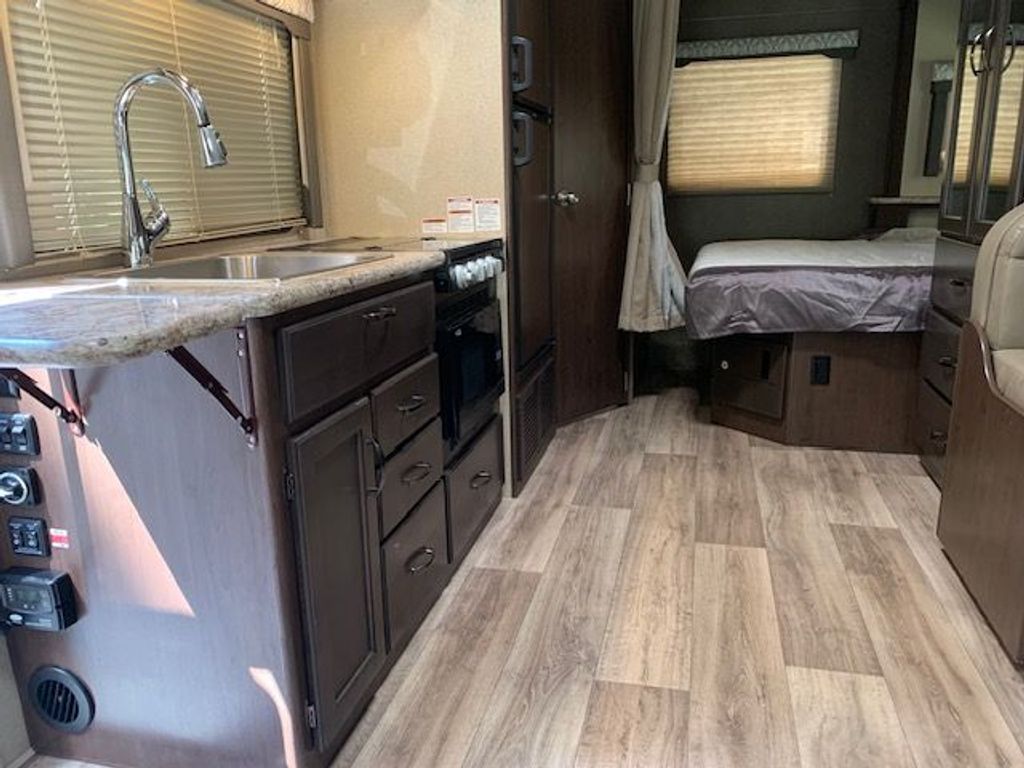 2018 Thor Motor Coach Freedom Elite 24FE - National Vehicle