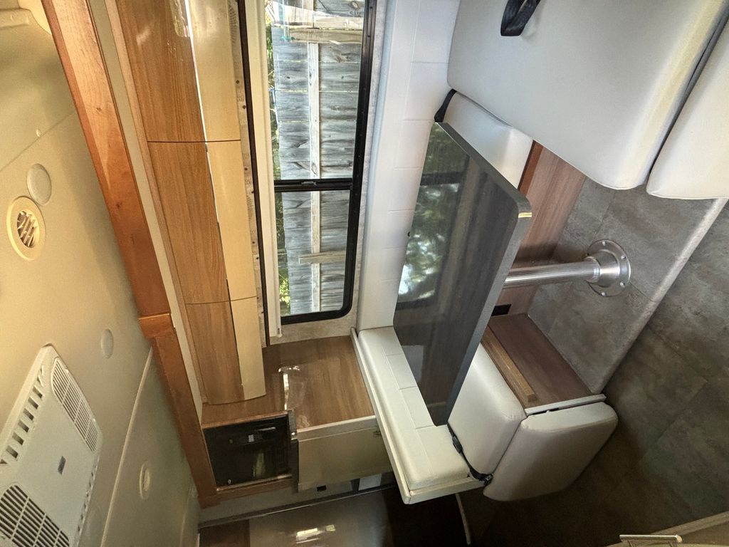 2016 Winnebago View 24J - National Vehicle