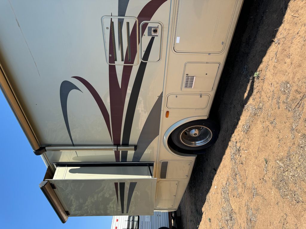 2007 Monaco La Palma XL Diesel 34PDD - National Vehicle