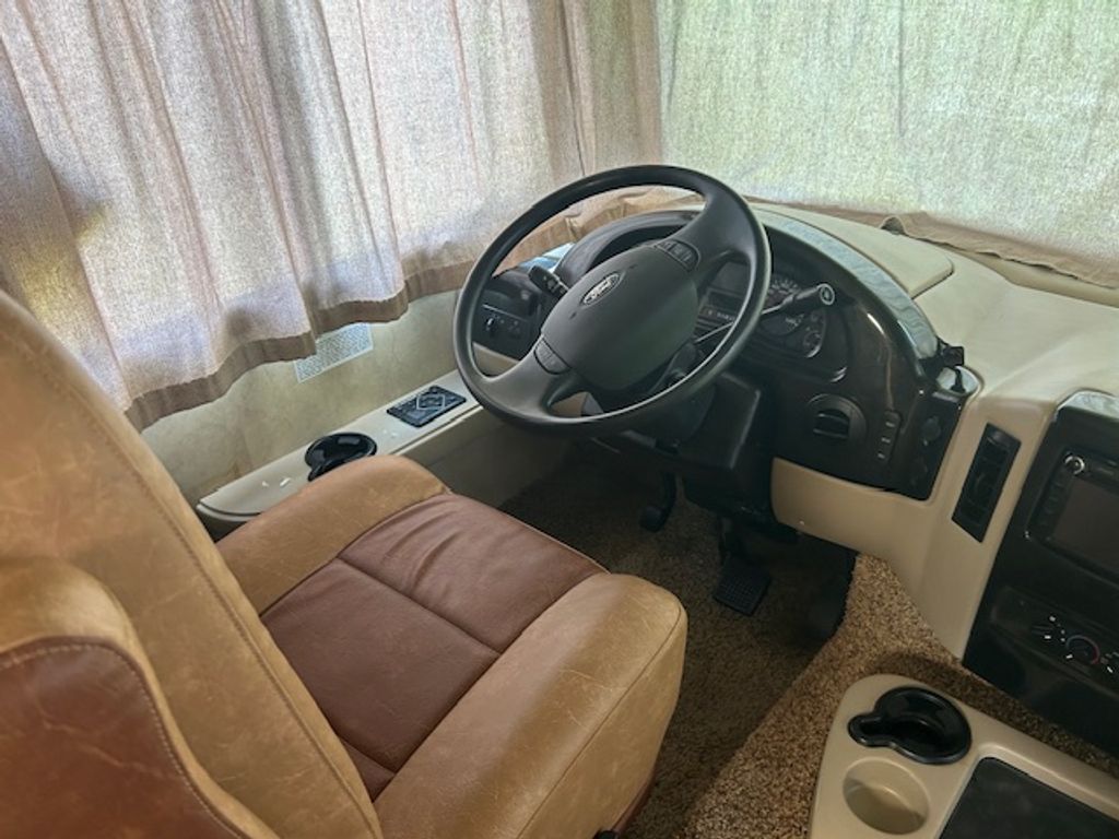 2012 Thor Motor Coach A.C.E. 29.1 - National Vehicle