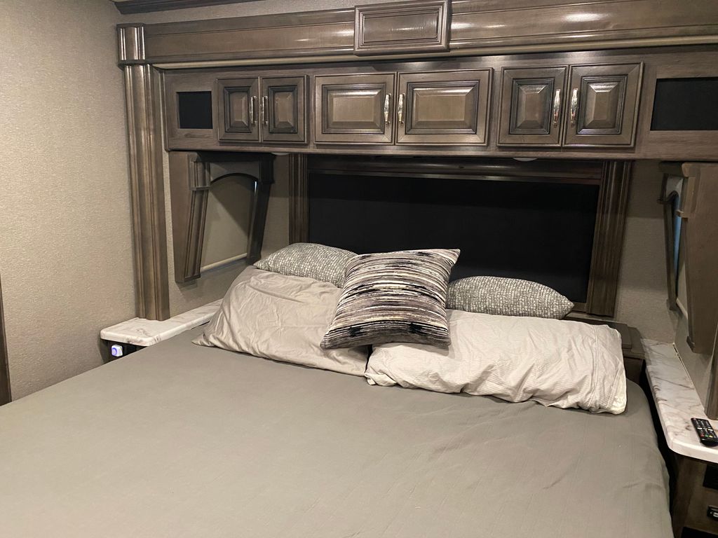 2021 Fleetwood Discovery 38F - National Vehicle