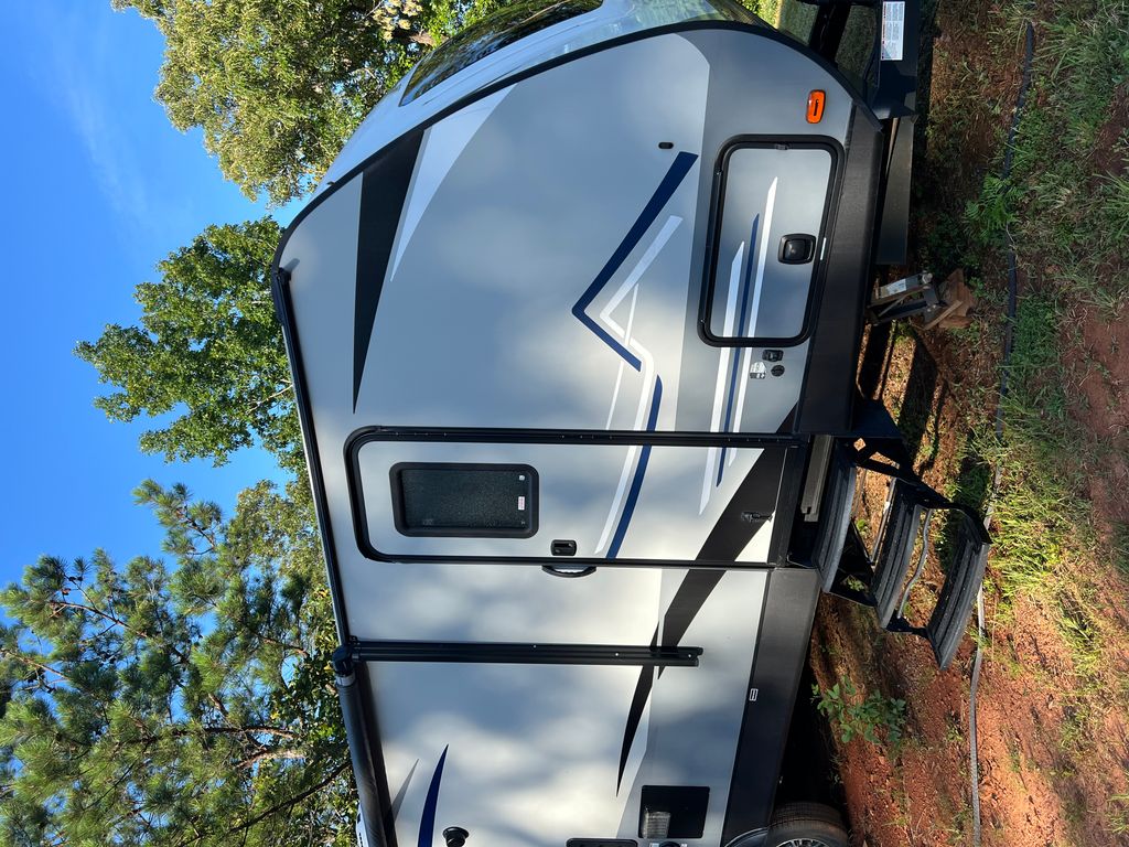 2021 Coachmen Apex Ultra-Lite 279RLSS - National Vehicle