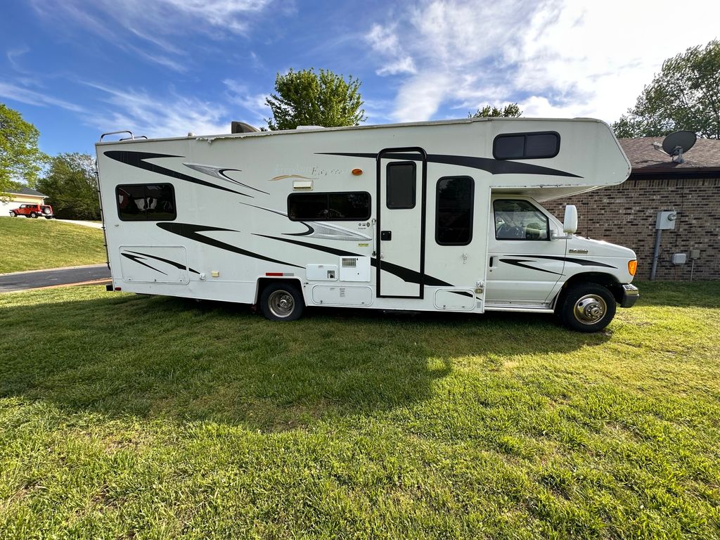 2009 Coachmen Freedom Express 26SO - National Vehicle