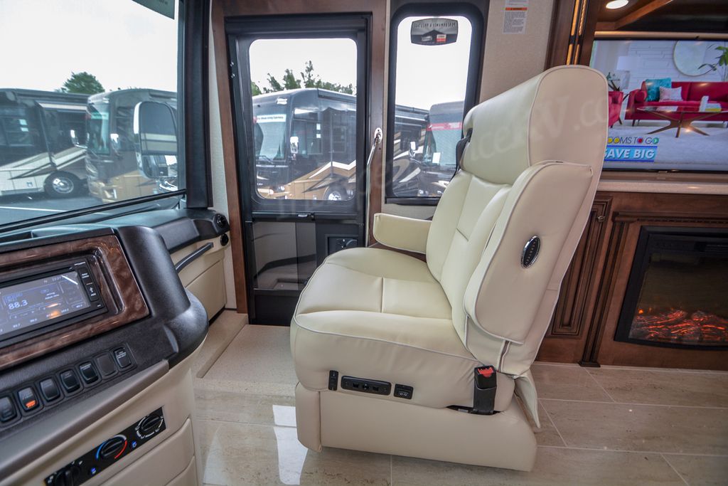 2020 Newmar Dutch Star 3709 - National Vehicle