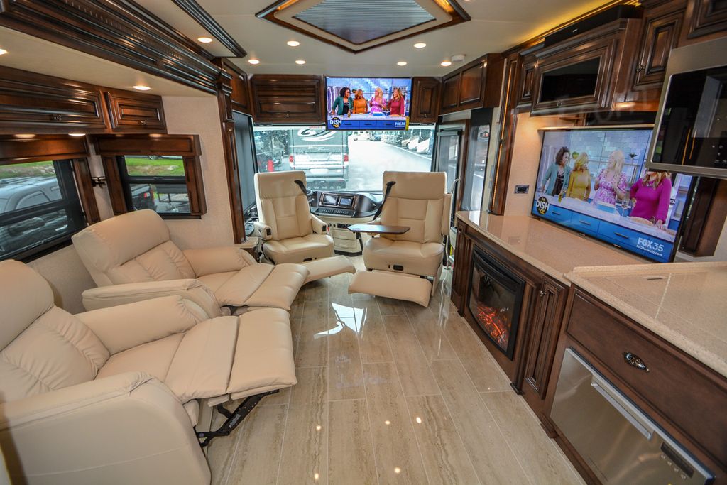 2020 Newmar Dutch Star 3709 - National Vehicle