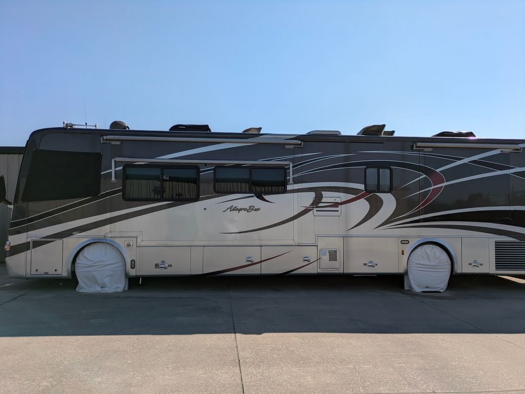 2006 Tiffin Motorhomes Allegro Bus 40QSP - National Vehicle