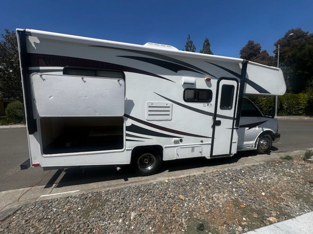 2012 Coachmen Freelander 21QB - National Vehicle
