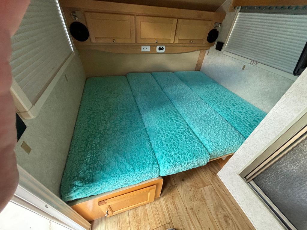 2017 NuCamp T@B 320 CS-S - National Vehicle