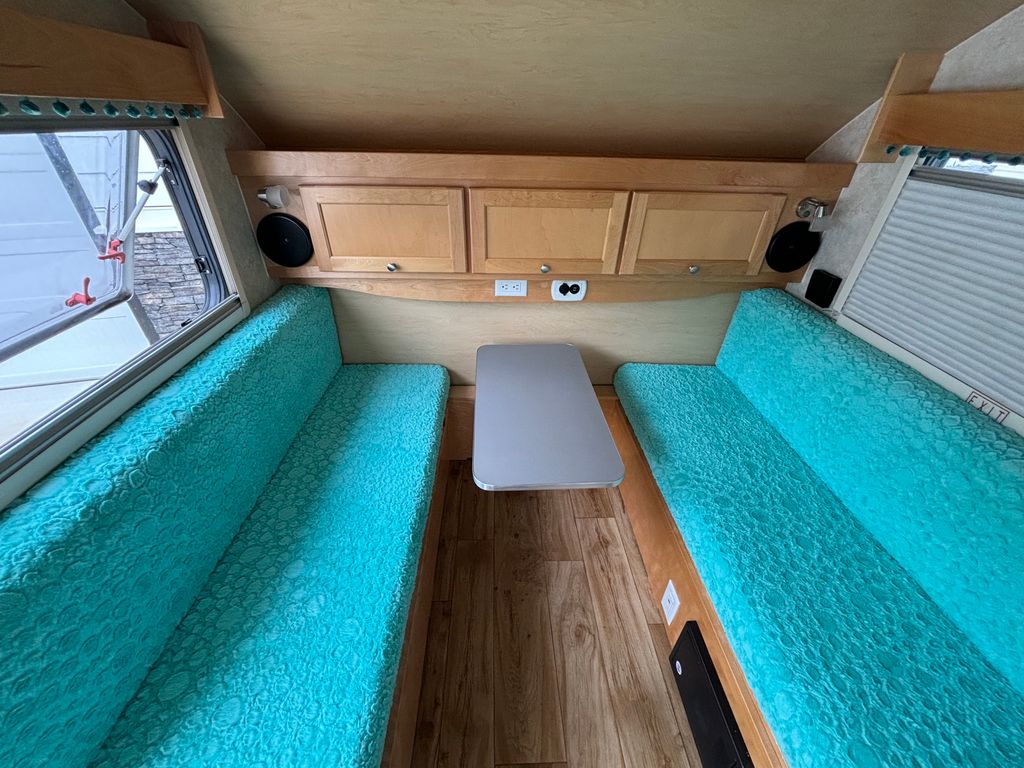 2017 NuCamp T@B 320 CS-S - National Vehicle