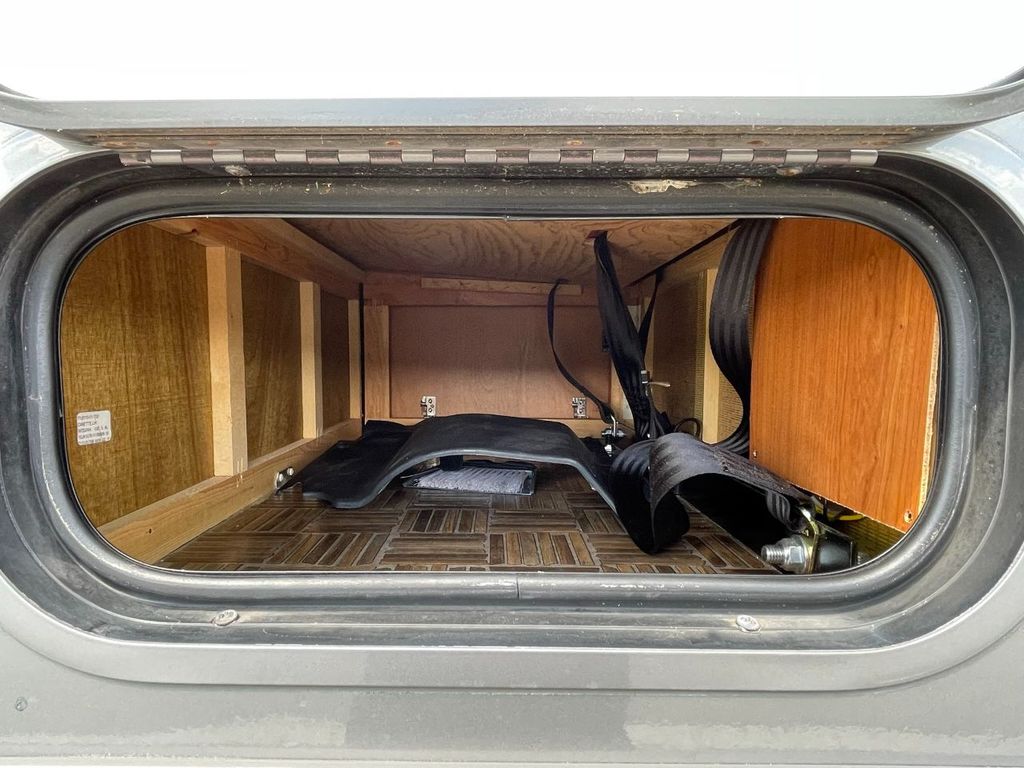 2008 Winnebago View 24H - National Vehicle