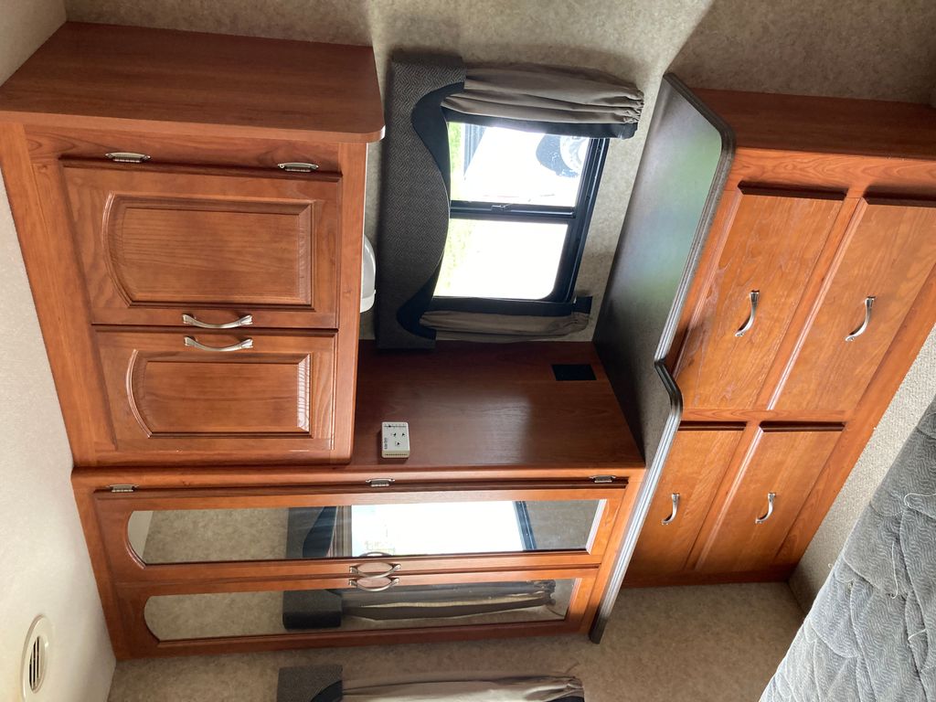 2007 Coachmen Mirada 315SA - National Vehicle