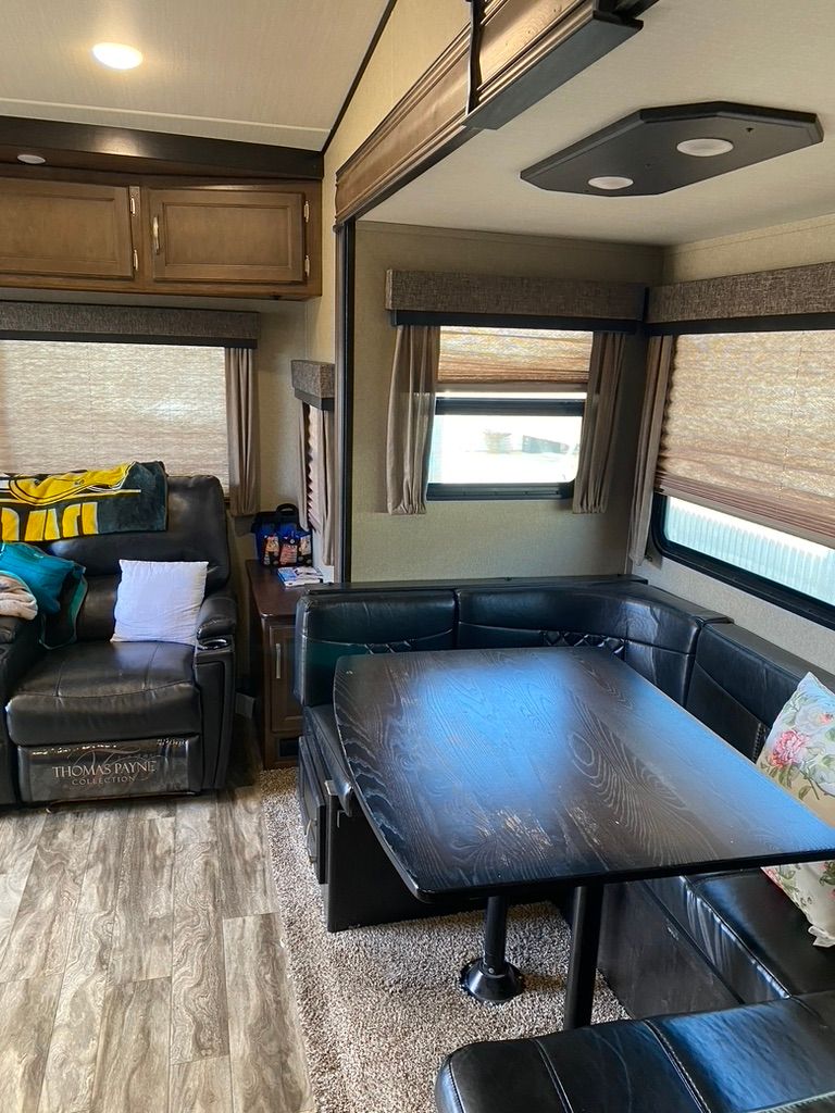 2019 Grand Design Reflection 150 230RL - National Vehicle