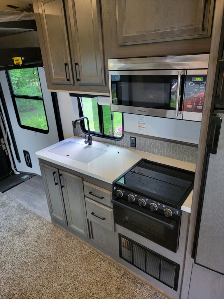 2021 Cruiser RV Stryker Toy Hauler ST2714 - National Vehicle