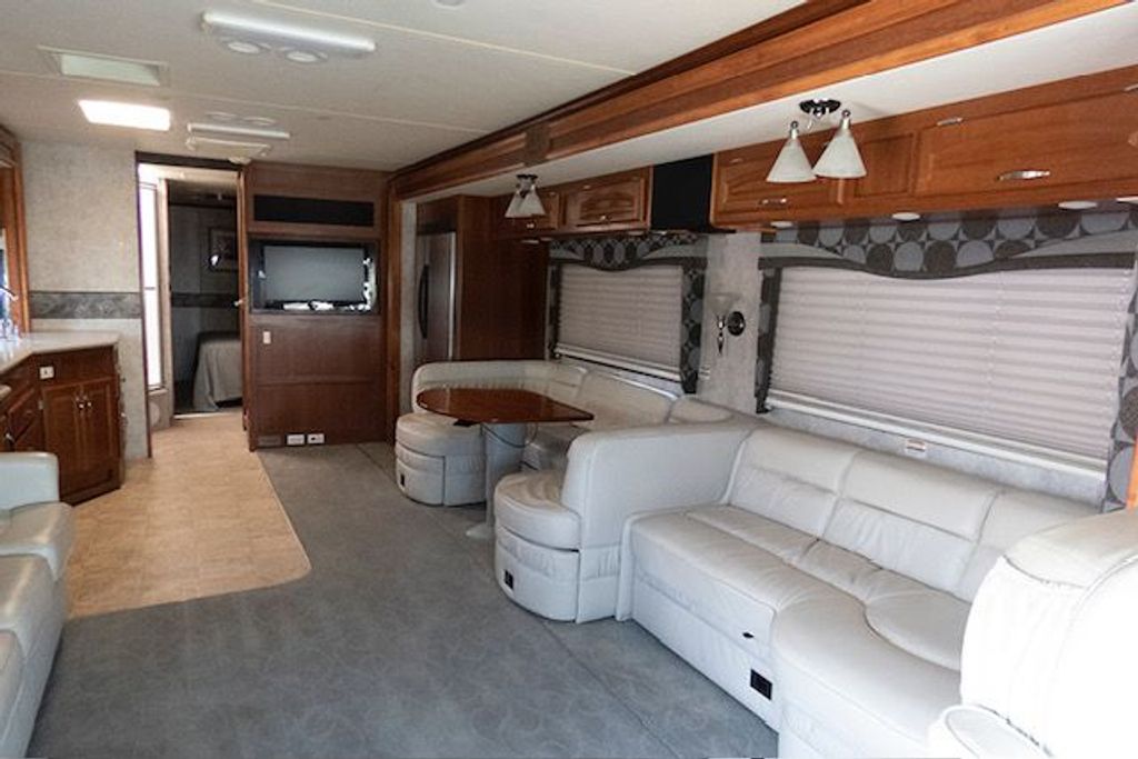 2008 Fleetwood Pace Arrow 38P - National Vehicle