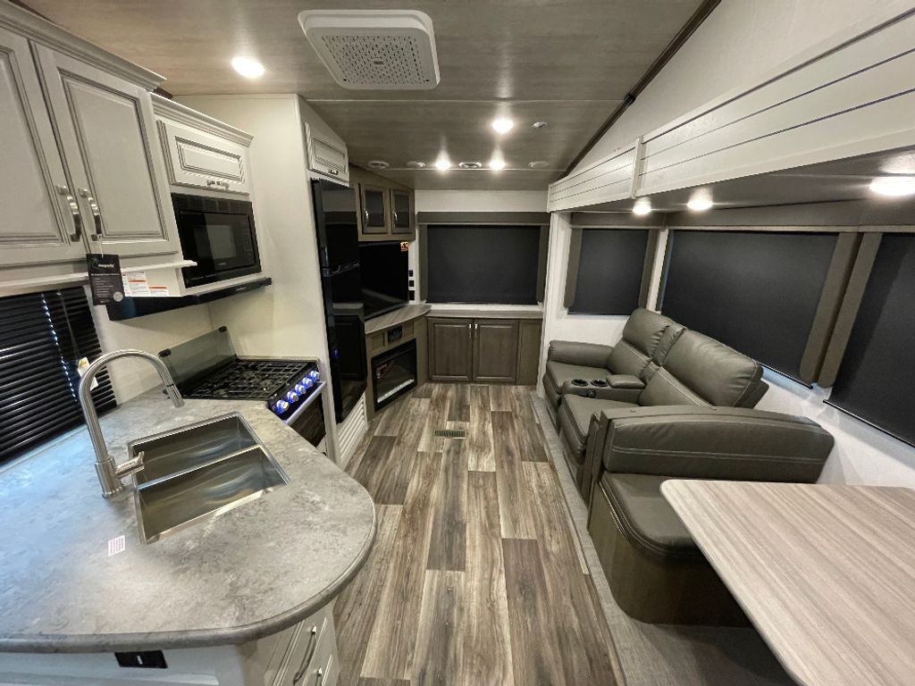 2022 Keystone Cougar Half-Ton 25RES - National Vehicle