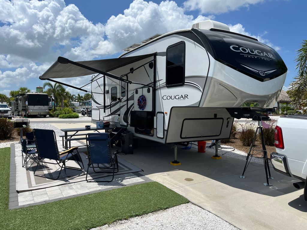 2022 Keystone Cougar Half-Ton 25RES - National Vehicle