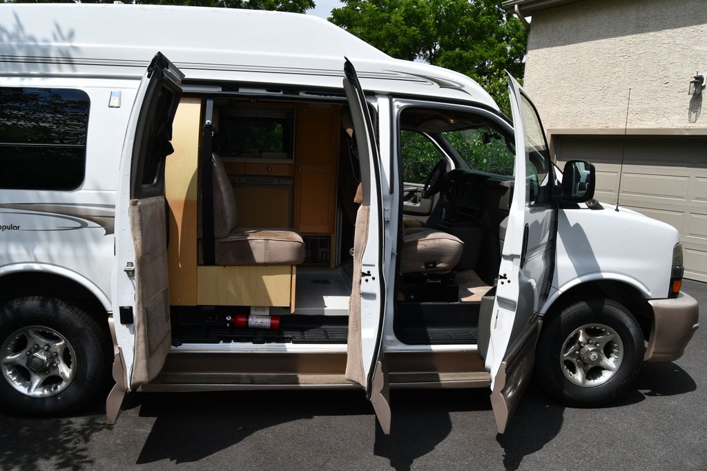 2005 Roadtrek Popular 170 - National Vehicle
