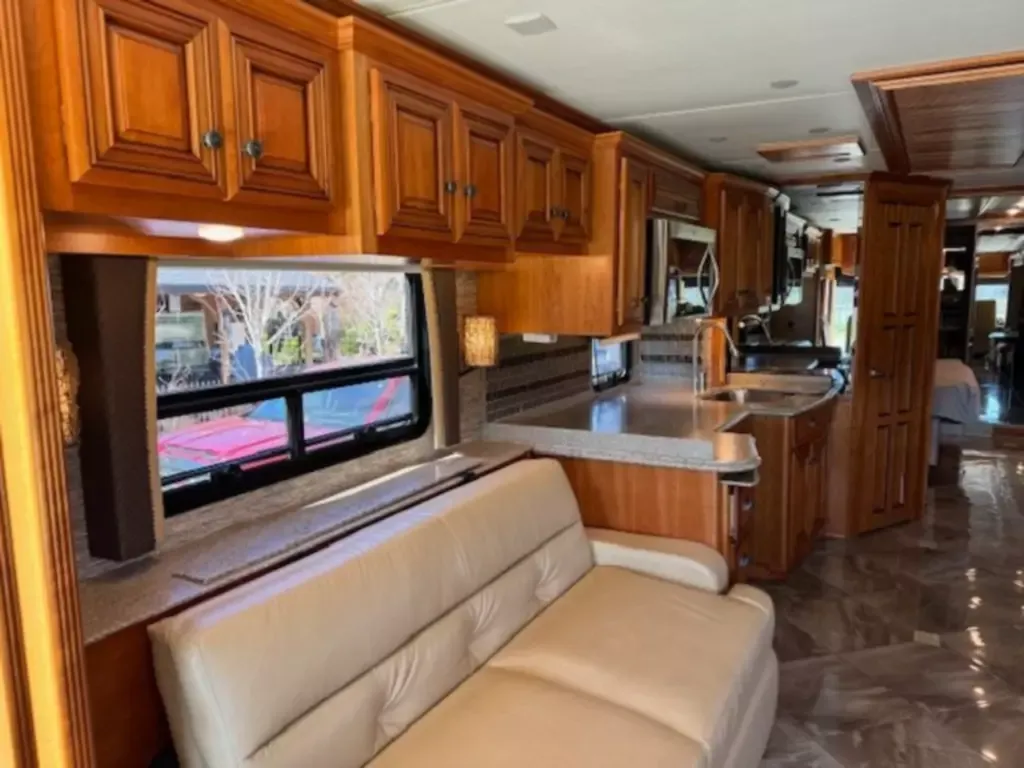 2016 Newmar Dutch Star 4018 - National Vehicle