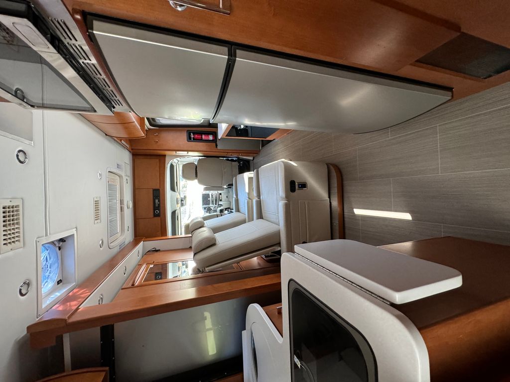 2019 Leisure Travel Van Unity U24MB - National Vehicle