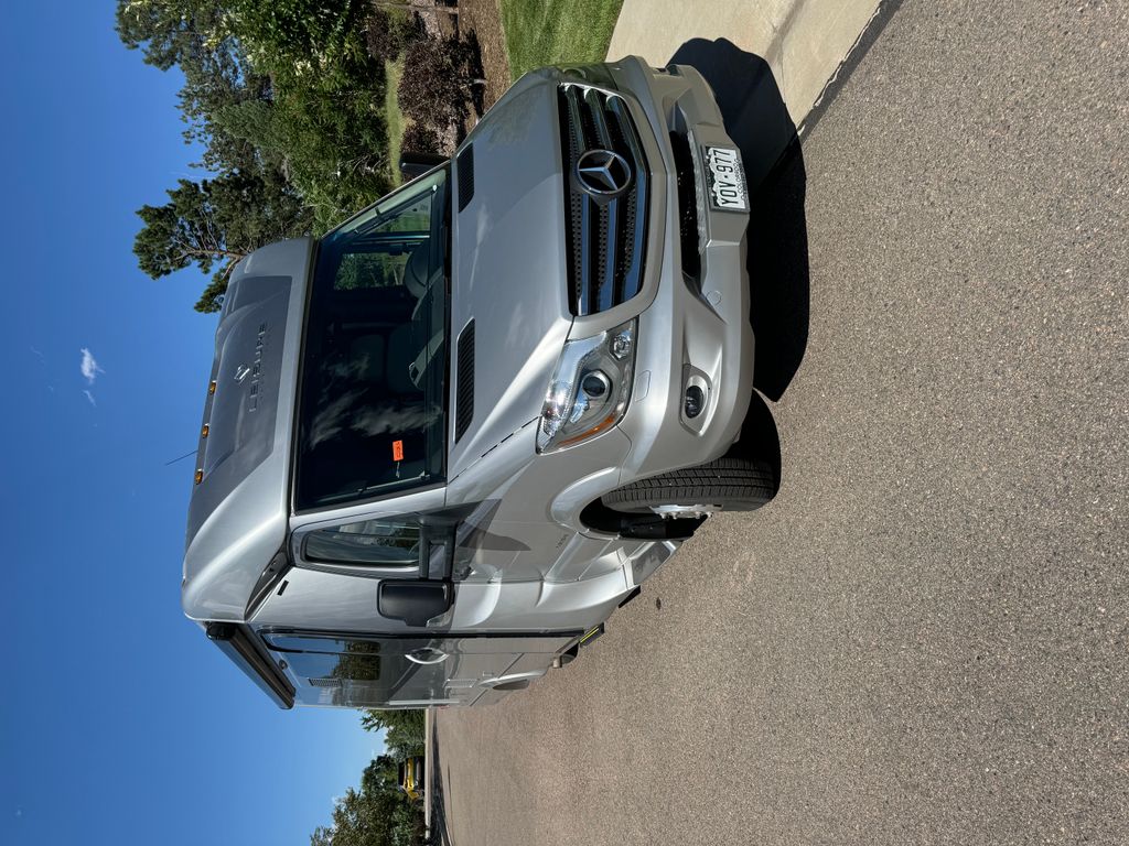 2019 Leisure Travel Van Unity U24MB - National Vehicle