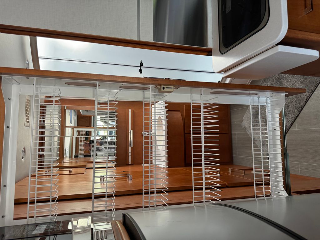 2019 Leisure Travel Van Unity U24MB - National Vehicle