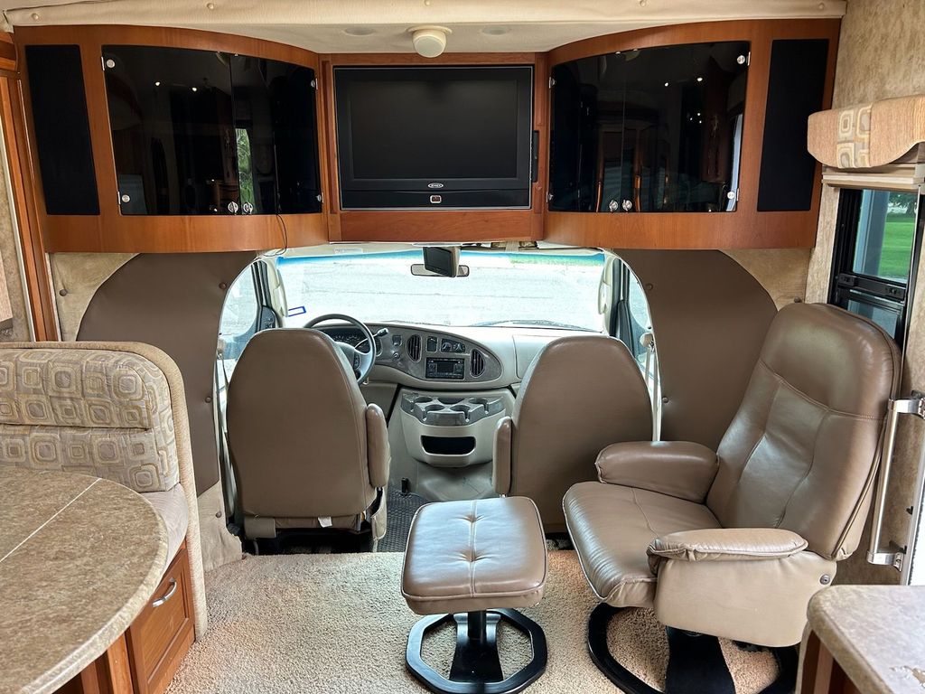 2009 Winnebago Aspect 28B - National Vehicle