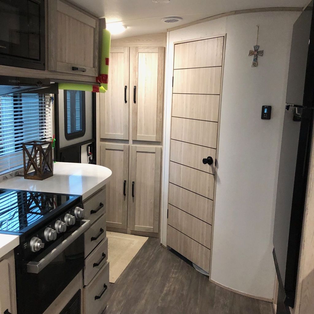 2022 Cruiser RV Twilight Signature 2100 - National Vehicle