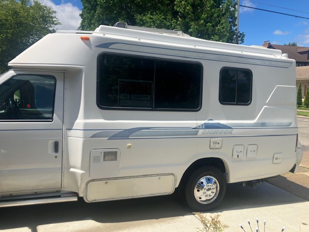 1998 Chinook Premier LT - National Vehicle