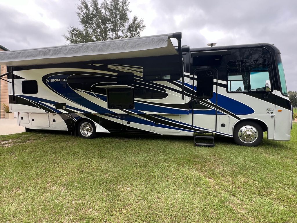 2021 Entegra Coach Vision XL 34G - National Vehicle
