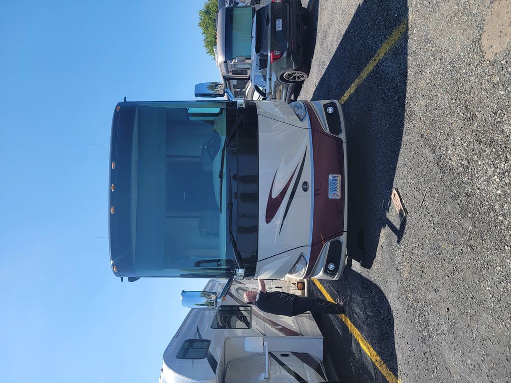2017 Tiffin Motorhomes Phaeton 40IH - National Vehicle