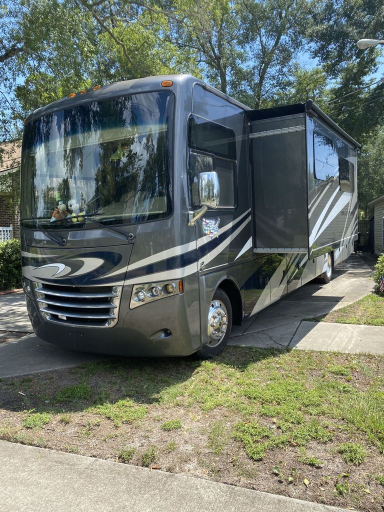2017 Thor Motor Coach Miramar 35.2 - National Vehicle