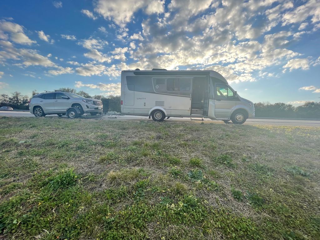 2019 Leisure Travel Van Unity U24MB - National Vehicle