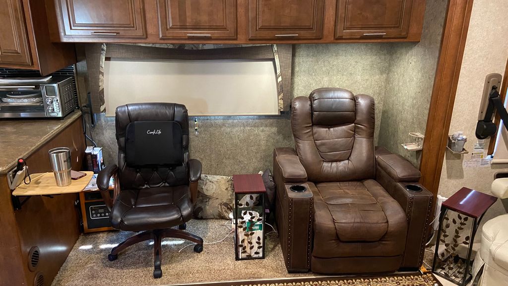 2015 Forest River Georgetown XL 378TS - National Vehicle