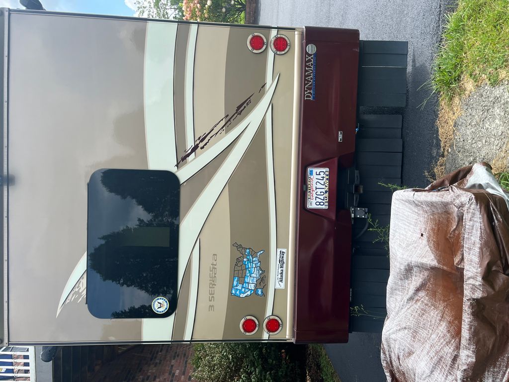 2018 Dynamax Isata 3 24FWM - National Vehicle