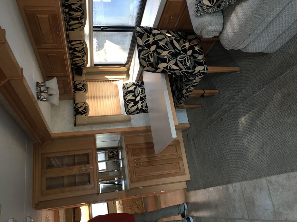 2005 Four Winds Infinity 34N - National Vehicle