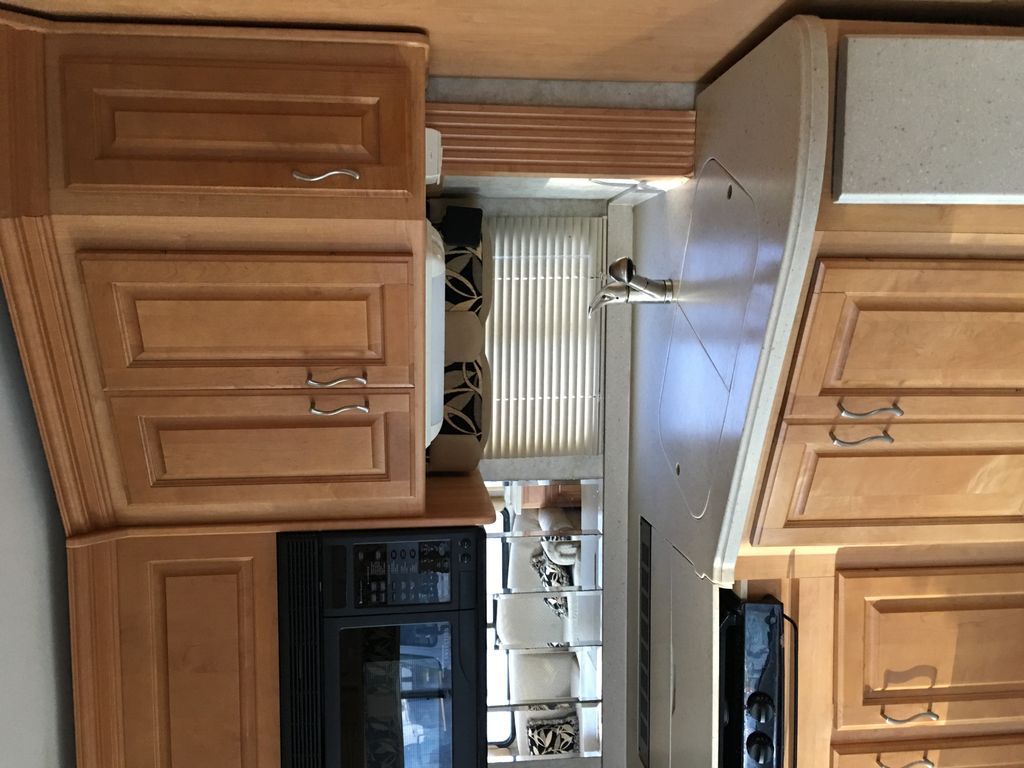 2005 Four Winds Infinity 34N - National Vehicle