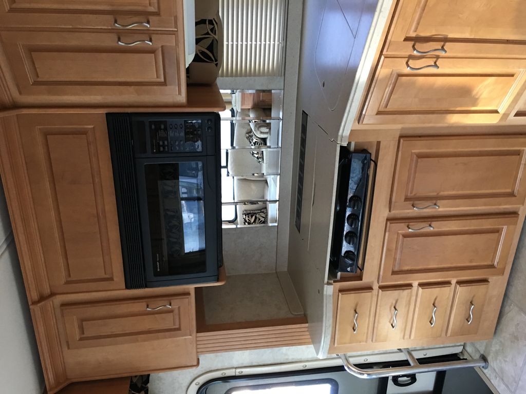 2005 Four Winds Infinity 34N - National Vehicle