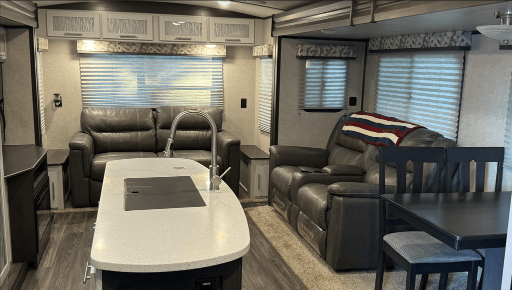 2021 Keystone Bullet Premier Ultra 30RIPR - National Vehicle