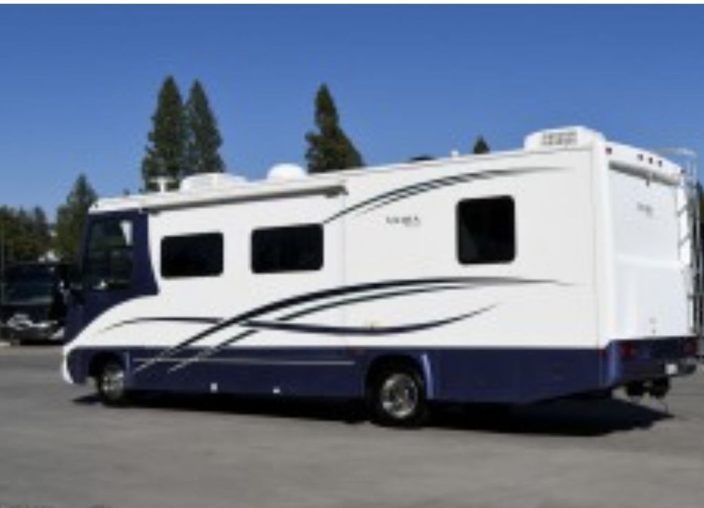 2004 Gulf Stream Ultra Supreme 8292 - National Vehicle