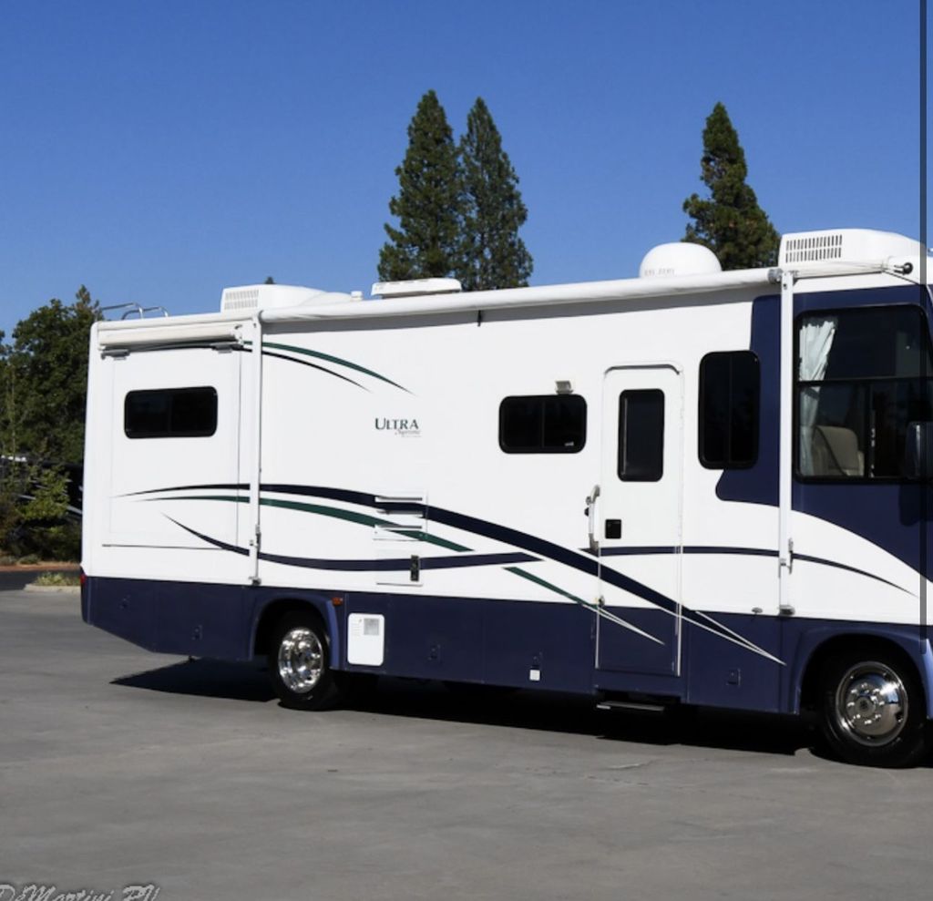 2004 Gulf Stream Ultra Supreme 8292 - National Vehicle
