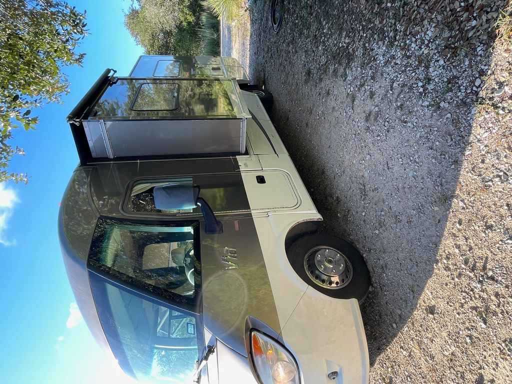 2014 Winnebago Via 25T - National Vehicle