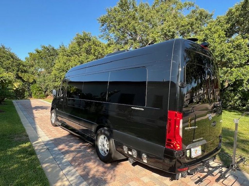 2020 Midwest Automotive Designs Luxe Cruiser Freedom Elite Tailgating ...