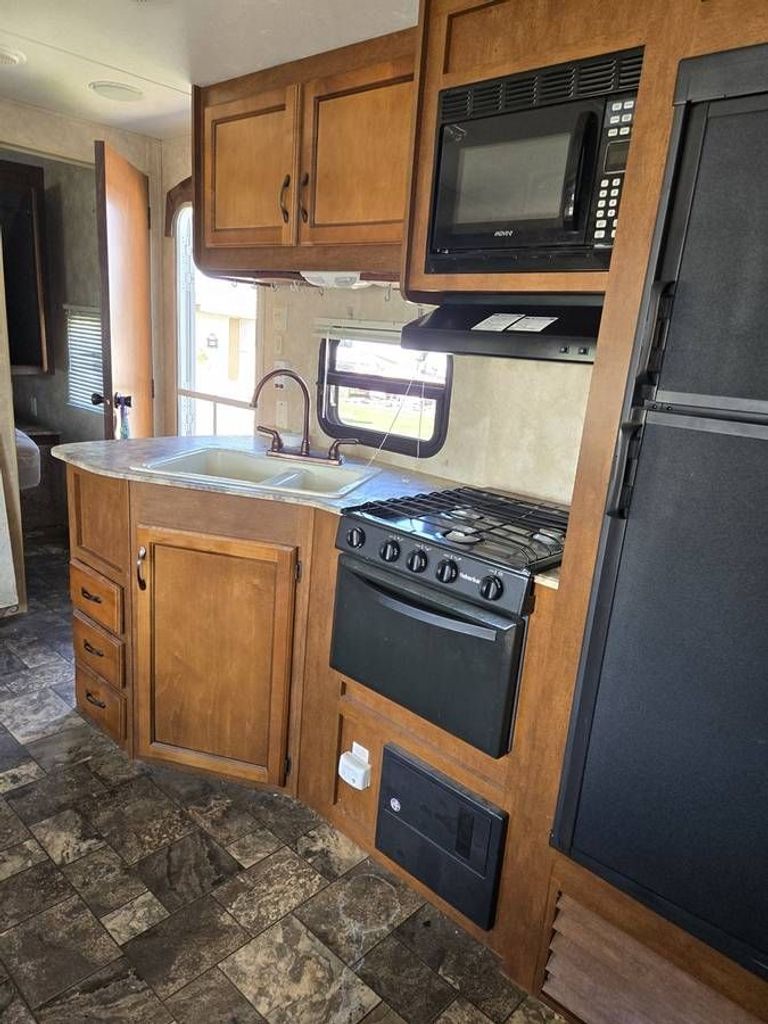 2014 Coachmen Catalina Santara Series 292QBCK - National Vehicle