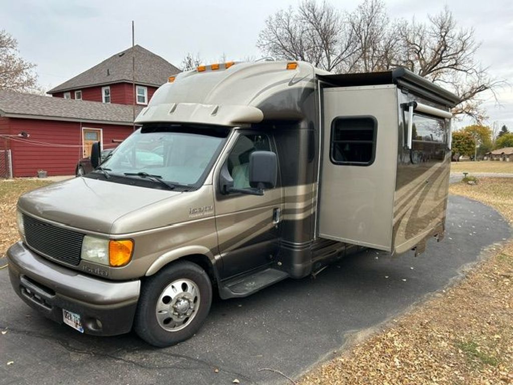 2006 Dynamax Isata Touring Sedan E 280 - National Vehicle