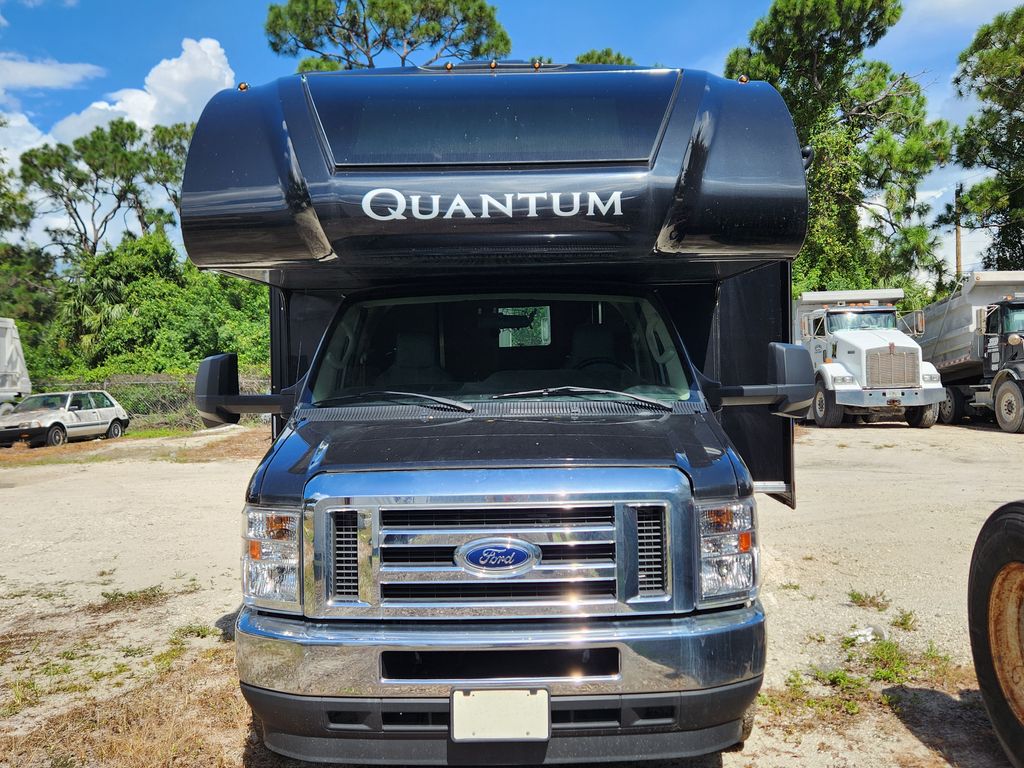 2022 Thor Motor Coach Quantum JM31 - National Vehicle