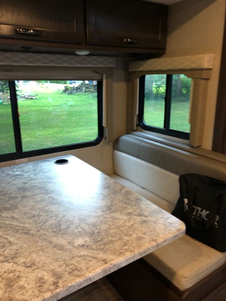 2020 Thor Motor Coach Freedom Elite 24HE - National Vehicle