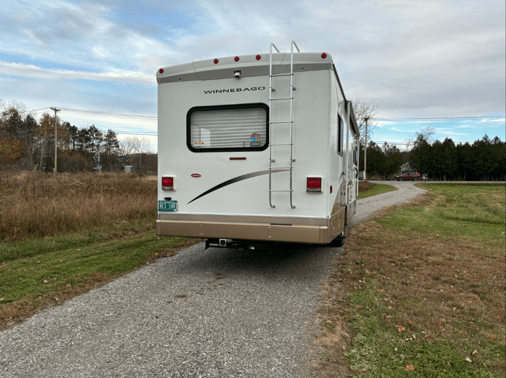 2006 Winnebago Outlook 31C - National Vehicle