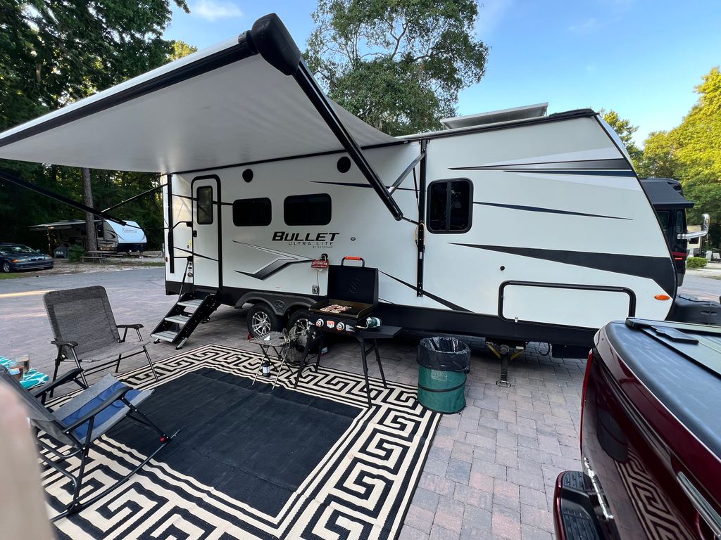 2022 Keystone Bullet 221RBS - National Vehicle