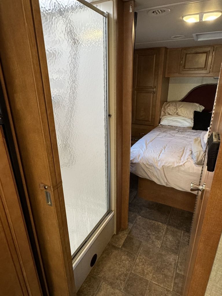 2014 Winnebago Minnie Winnie 31K - National Vehicle