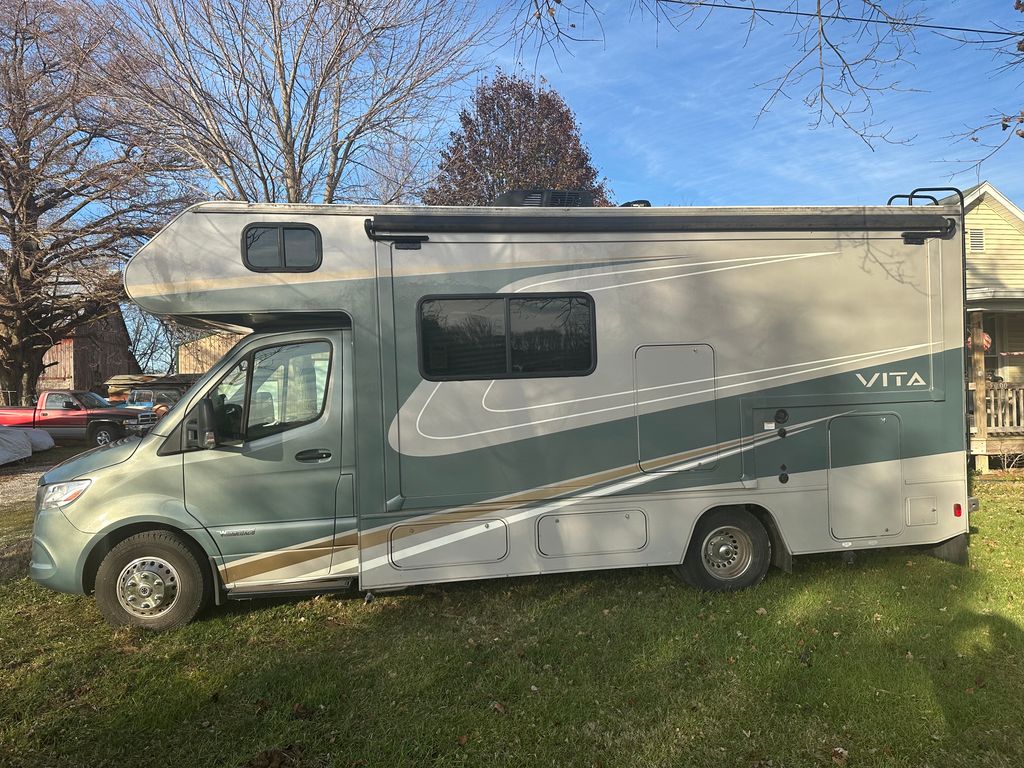 2020 Winnebago Vita 24P - National Vehicle